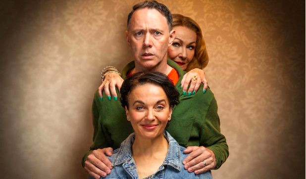 THEATRE REVIEW: The Unfriend starring Reece Shearsmith, Frances Barber ...